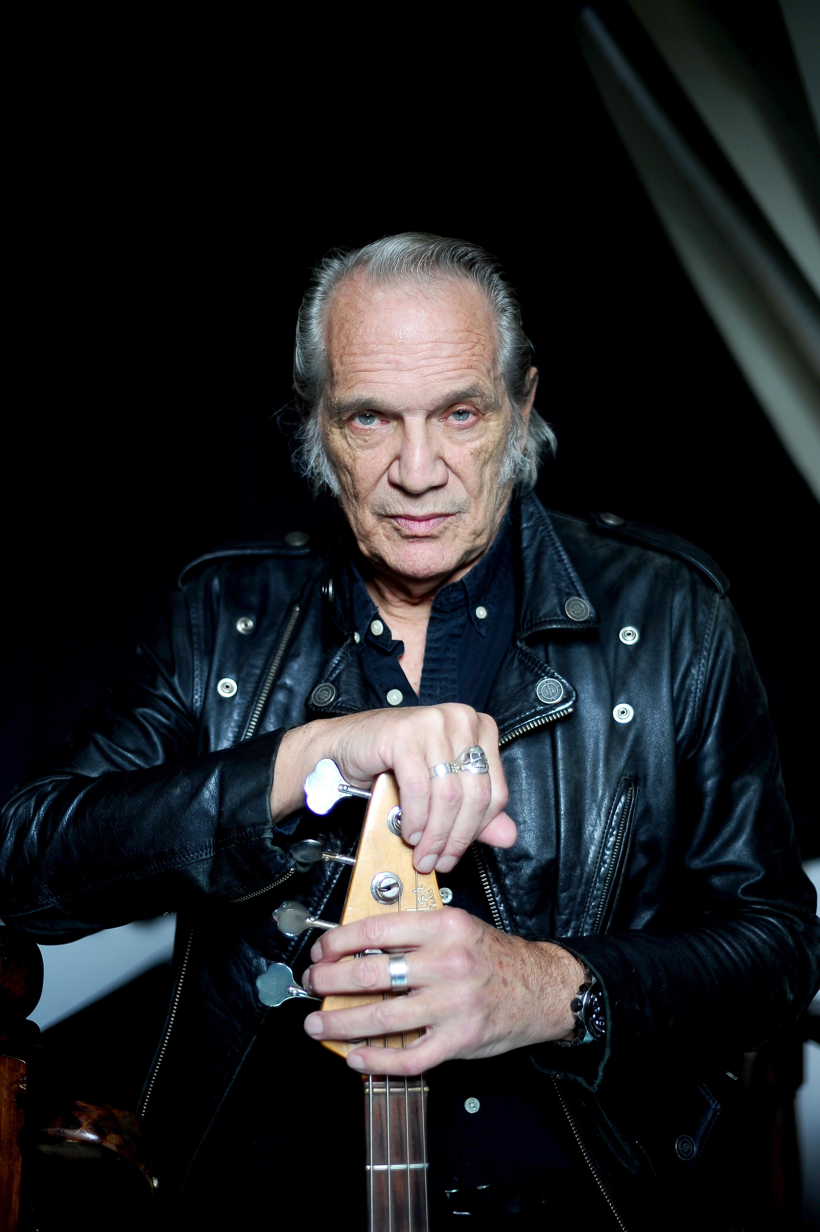 Vitico, el canciller del rock argentino, presenta su libro de memorias